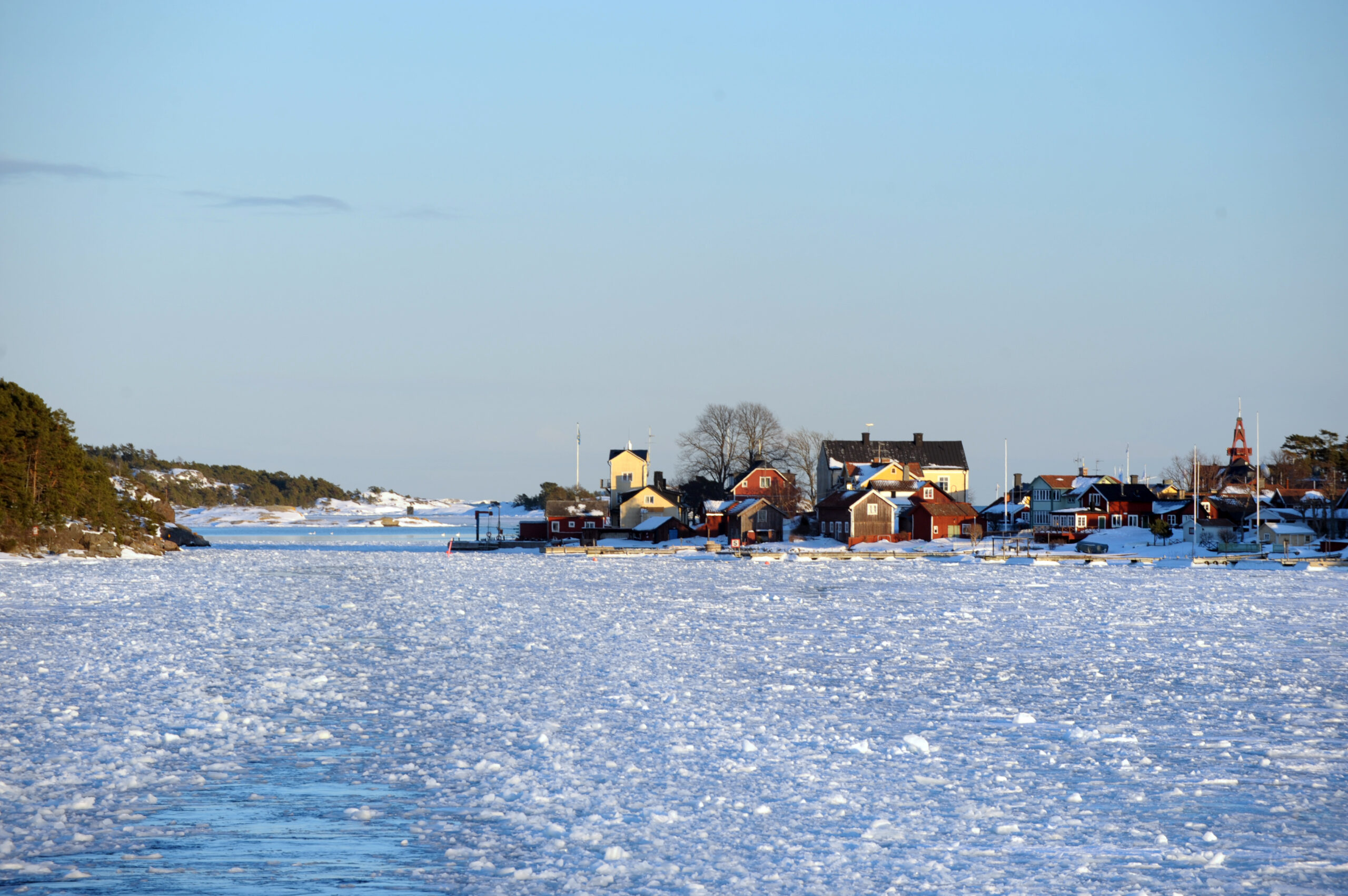Sandhamn Seglarhotell | Hotell, Spa & Restaurang i Stockholms skärgård