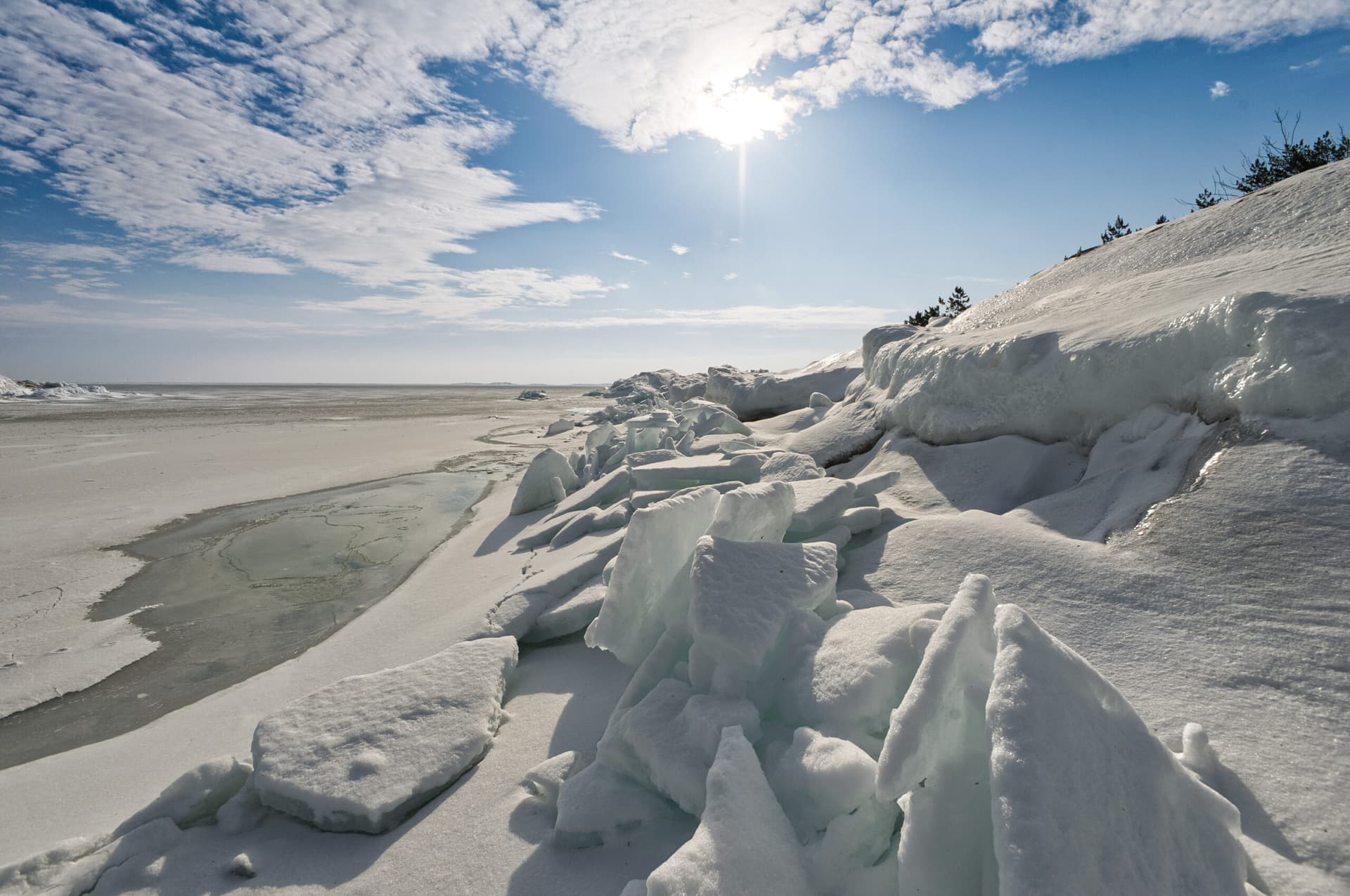 Sandhamn Seglarhotell | Hotell, Spa & Restaurang i Stockholms skärgård